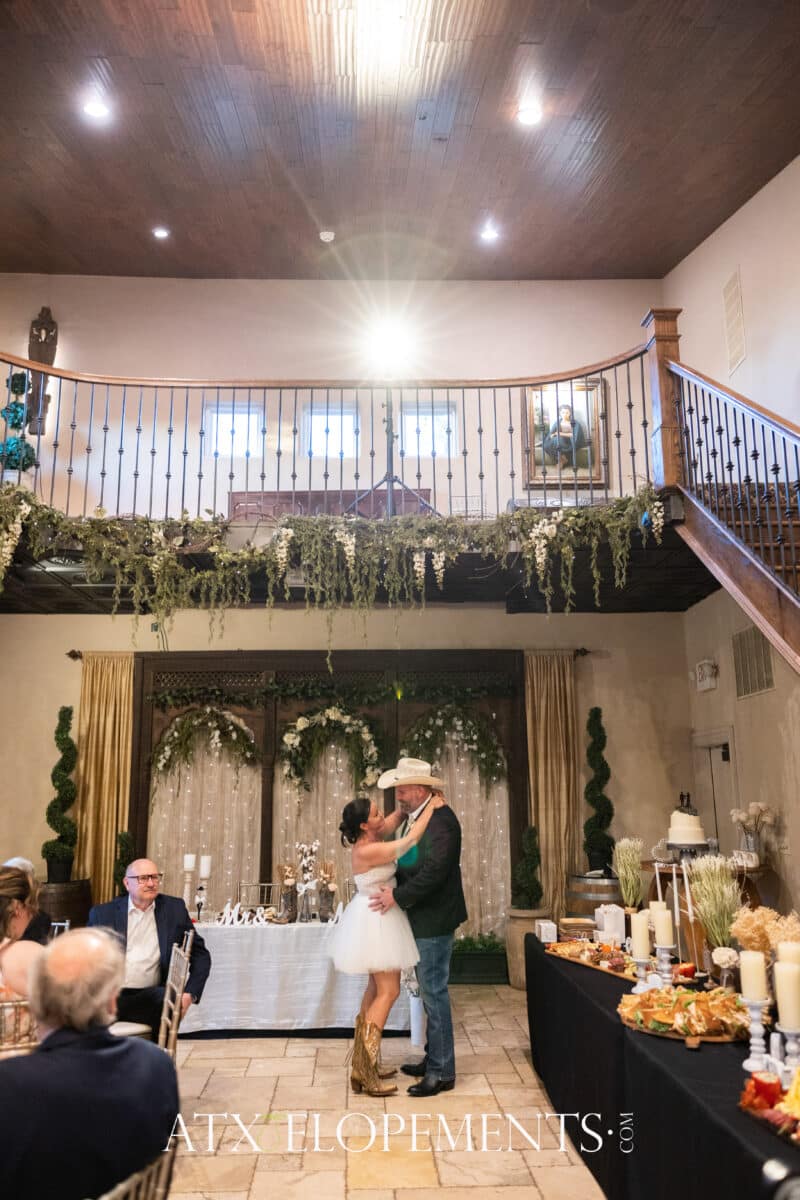 Veranda Room Gallery – Austin Outdoor Weddings at Veranda Room, Fang ...
